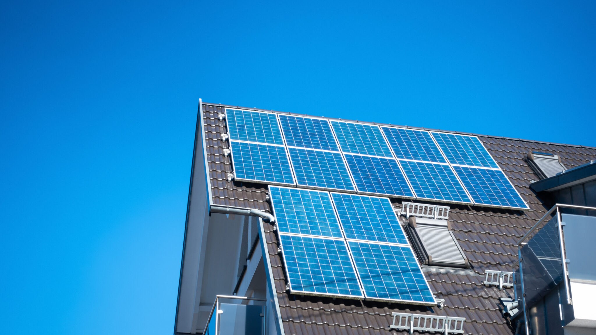 Roof Solar Panels: Costs, Installation, and Benefits | Current Home Solar